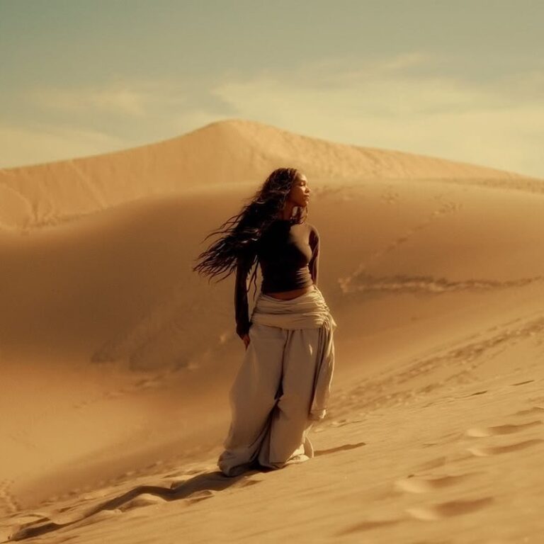 Amaria Has Love On The Brain In ‘Dream Of You’ | SoulBounce