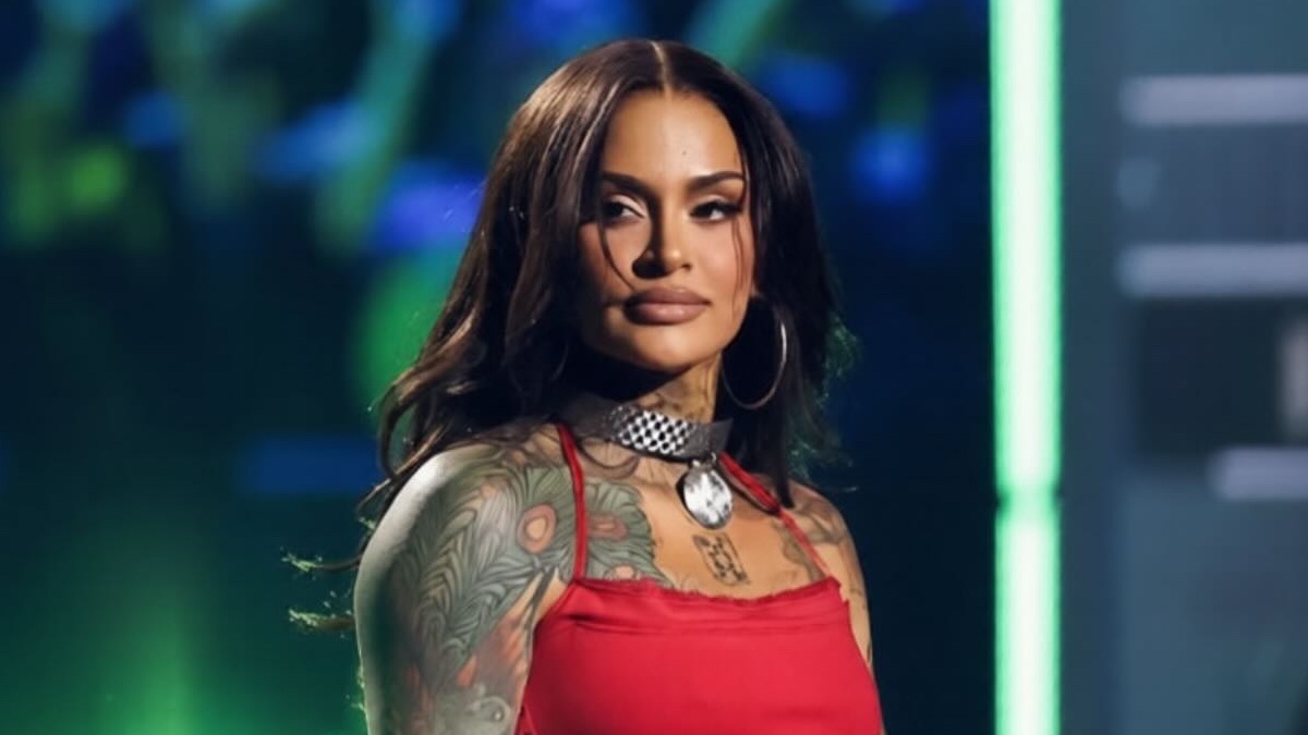 Kehlani Sings ‘Folded’ At The 2026 iHeartRadio Music Awards & Wins R&B ...